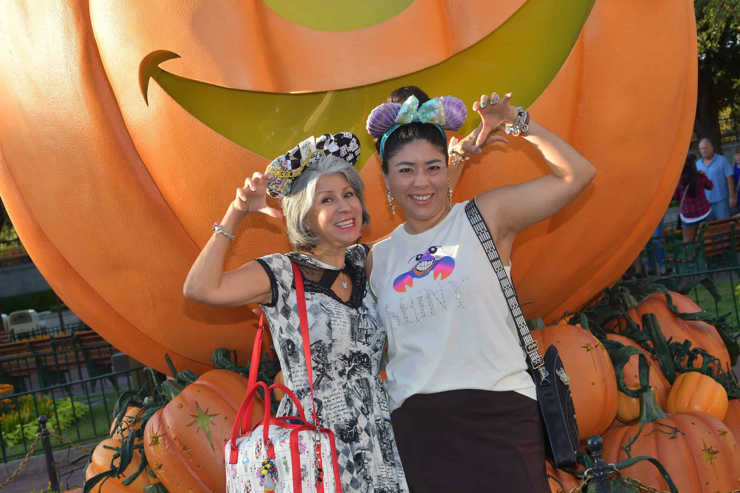 Best Mother/Daughter Trip Ever! - Mousing Around Travel